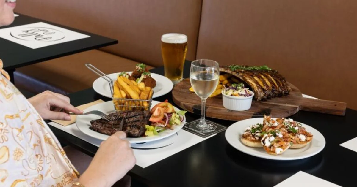 Sunday Drive: Pub lunch with a culture hit - What's On in Moree Plains